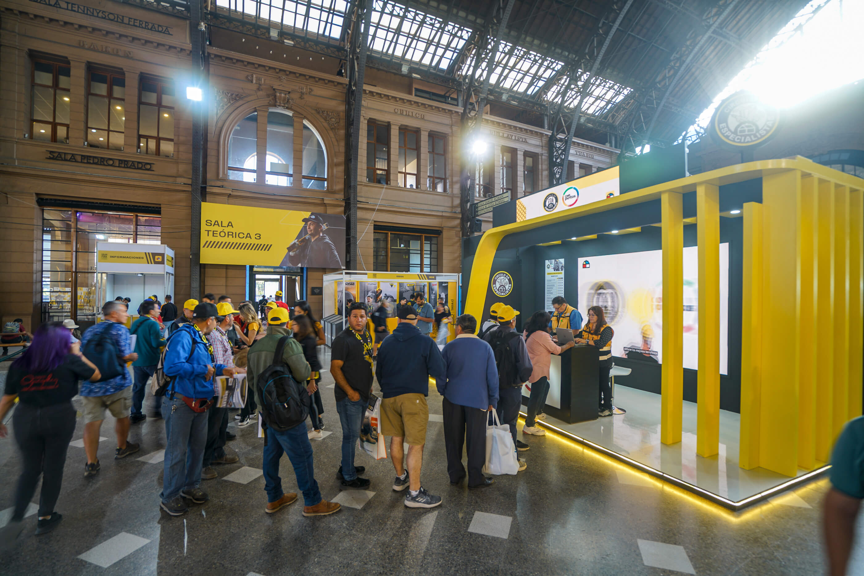 Galeria Gran Feria de Capacitación - Sodimac Constructor