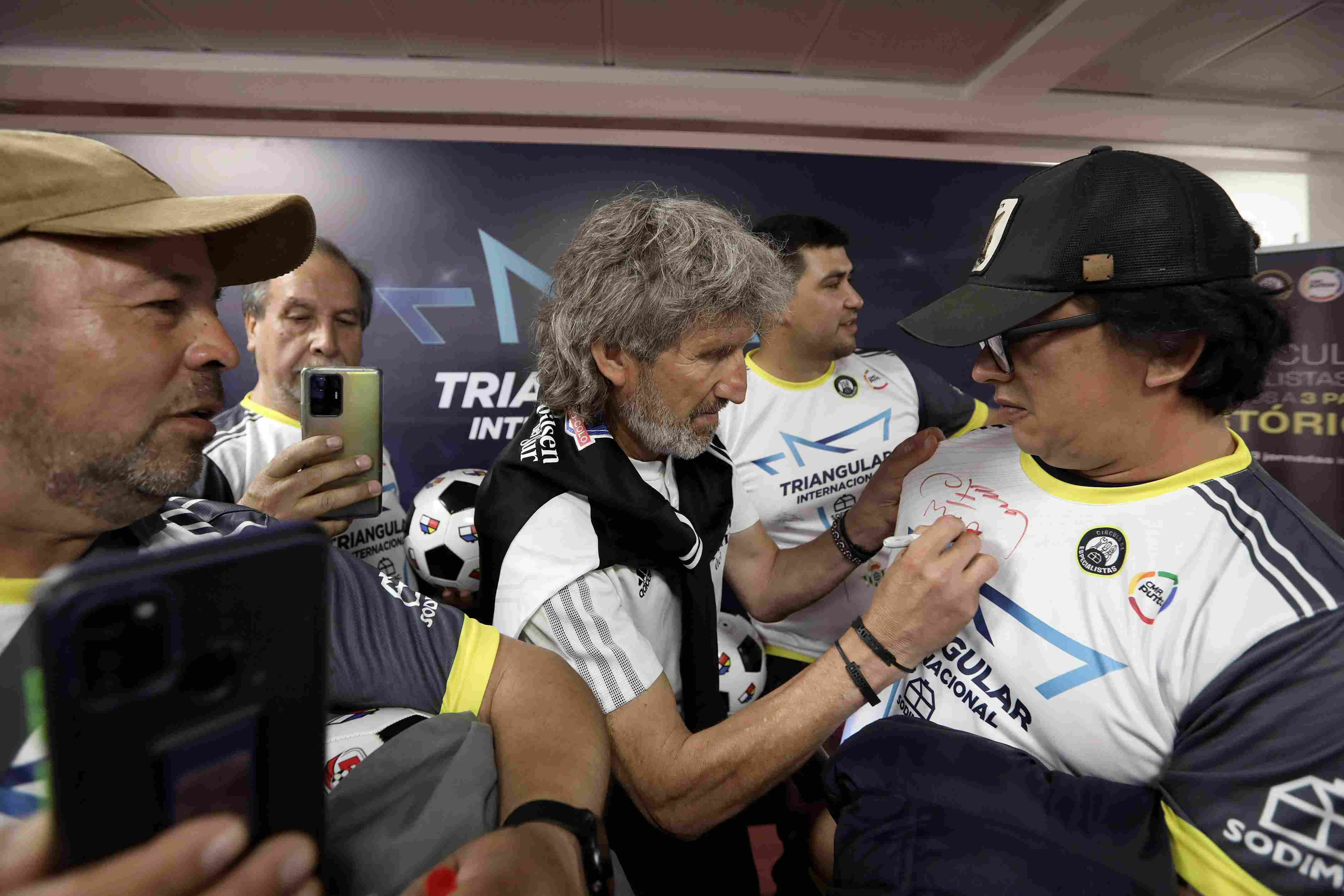 Galeria Triangular Sodimac - Sodimac Constructor